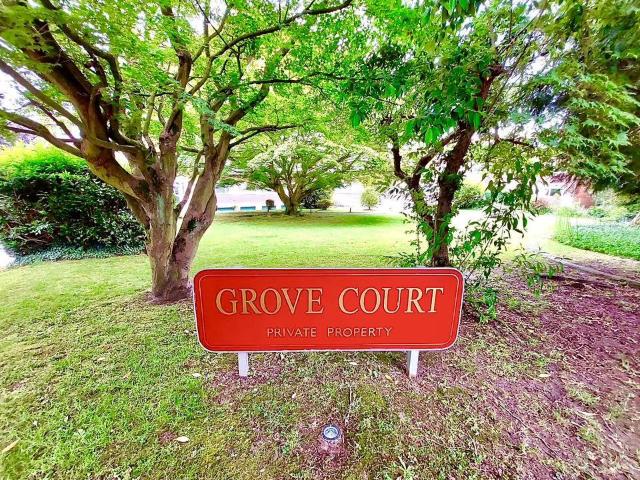Apartment at Pinewood Grove, Coventry