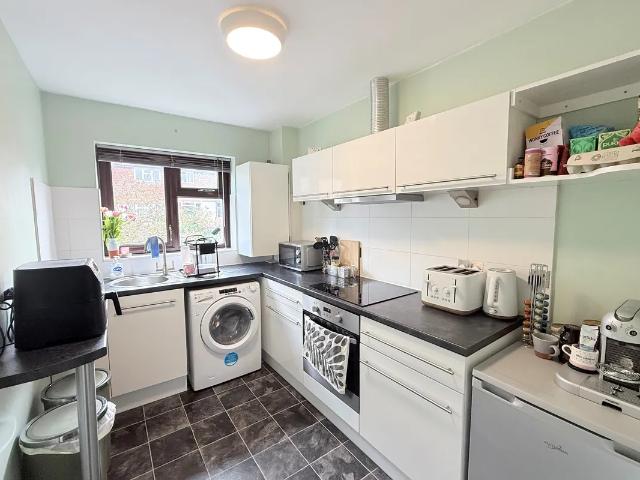 Apartment at Pinewood Way, Mid Sussex