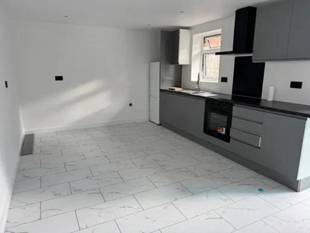 Apartment at Pinner View, Greater London