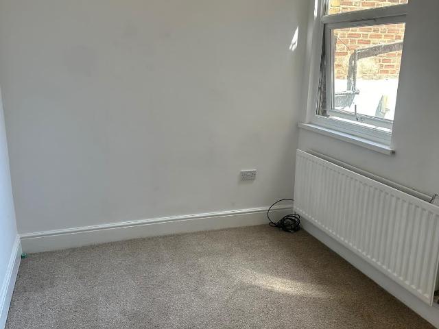 Apartment at Plum Lane, Greater London