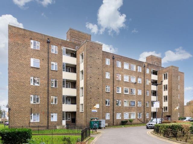 Apartment at Plummer Road, Greater London