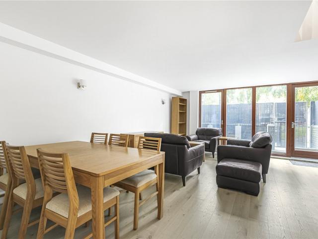 Apartment at Plumbers Row, Greater London