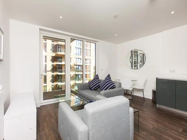 Apartment at Plumstead Road, Greater London