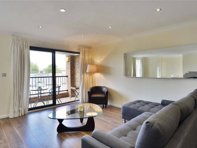 Apartment at Plymouth Wharf, Greater London