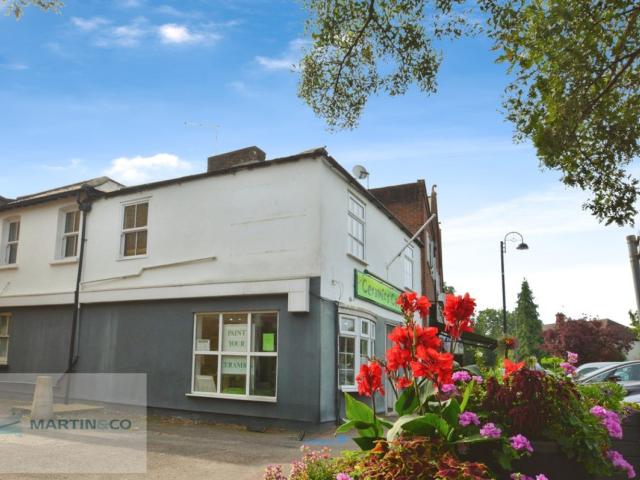 Apartment at Pleasant Place, Elmbridge
