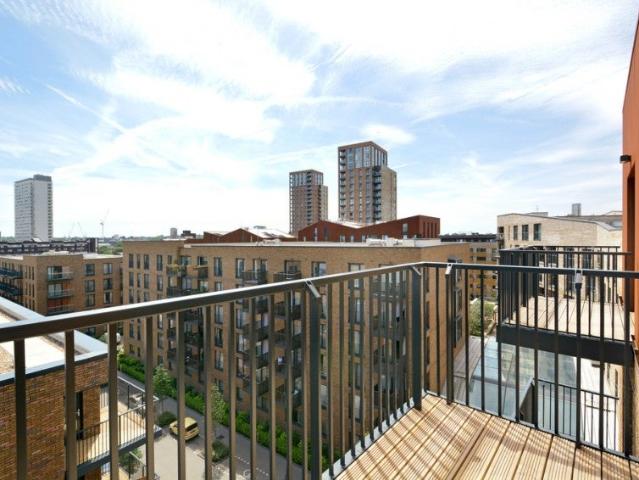 Apartment at Plough Way, Greater London