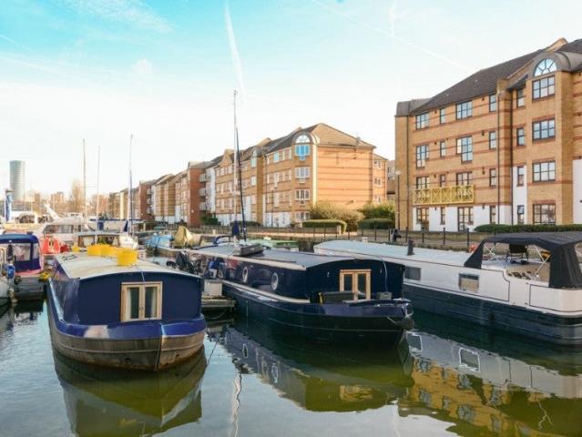 Apartment at Plough Way, Greater London