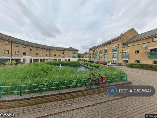 Apartment at Plover Way, Greater London