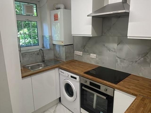 Apartment at Prusom Street, Greater London