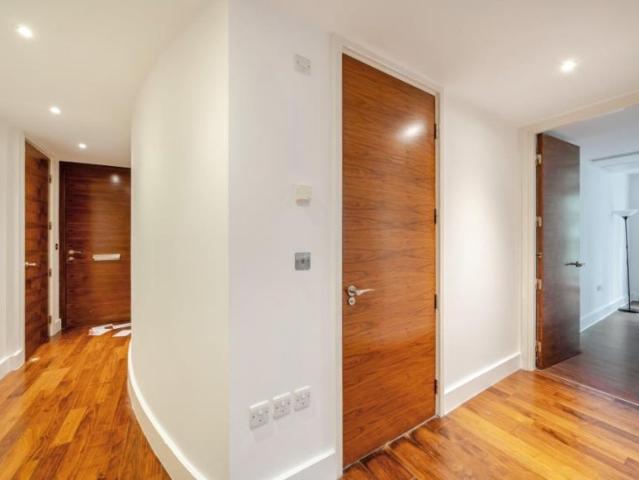 Apartment at Praed Street, City of Westminster