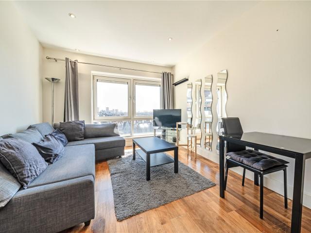 Apartment at Praed Street, City of Westminster
