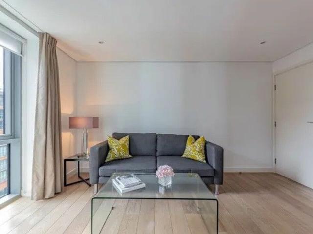 Apartment at Praed Street, City of Westminster