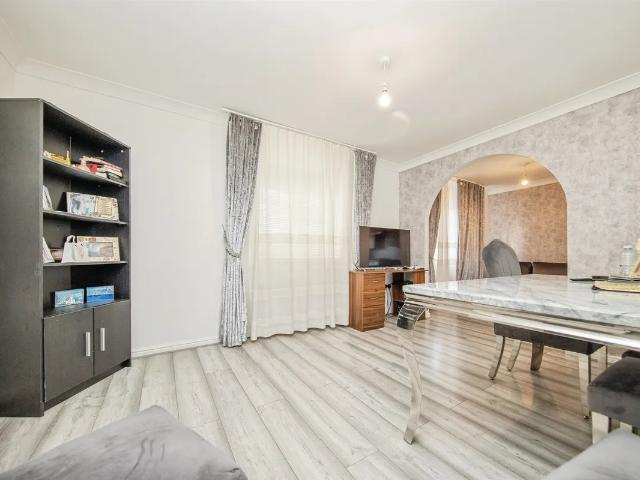 Apartment at Prentice Way, Ipswich