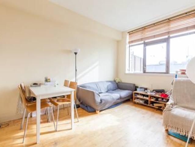 Apartment at Prescot Street, Greater London