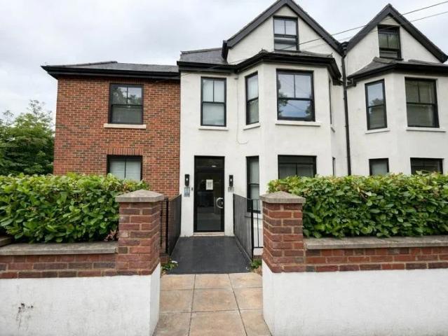 Apartment at Priory Avenue, High Wycombe