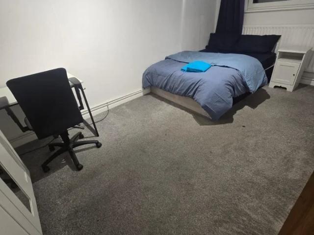 Apartment at Priory Lane, Greater London