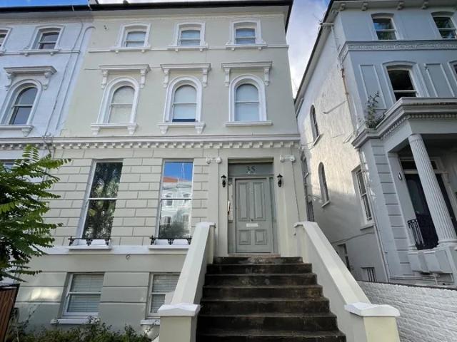 Apartment at Priory Terrace, Greater London