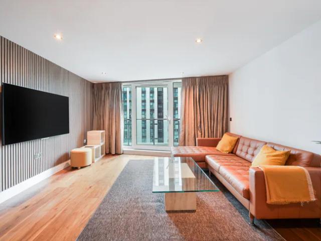 Apartment at Primrose Hill Road, Greater London