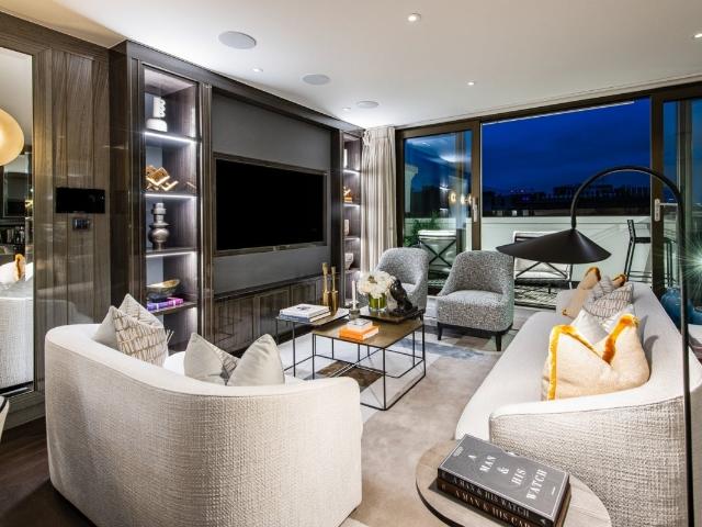 Apartment at Prince of Wales Terrace, Greater London