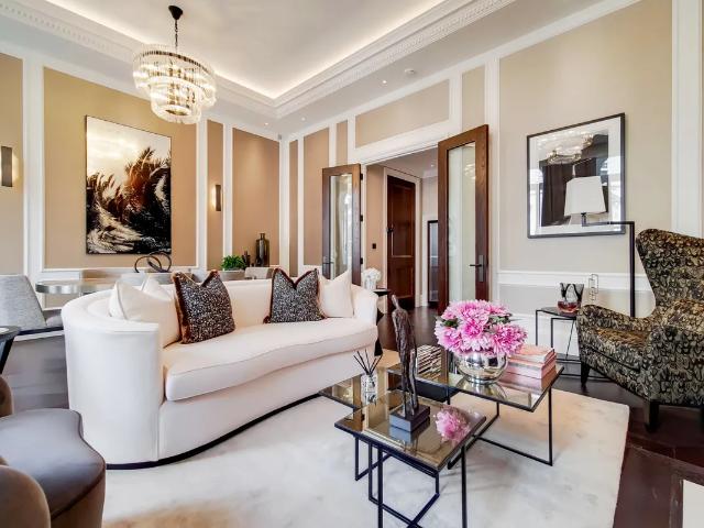 Apartment at Prince of Wales Terrace, Greater London