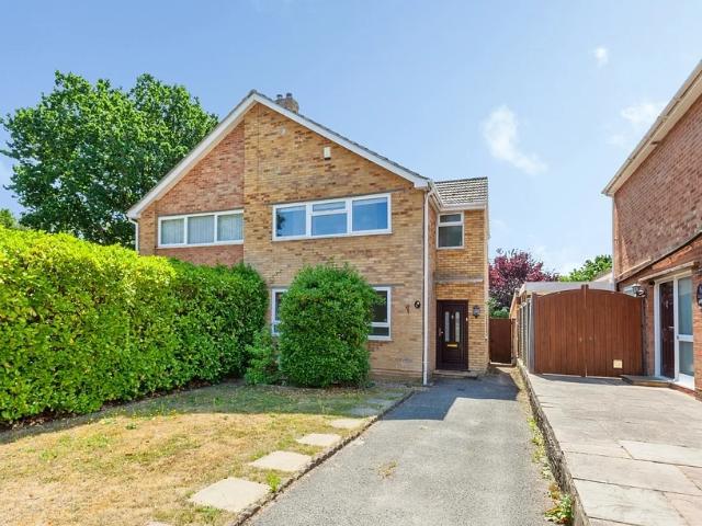 Apartment at Prince Andrew Way, Winkfield