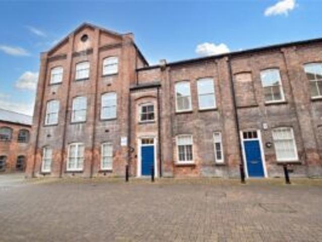Apartment at Princes Drive, Worcester