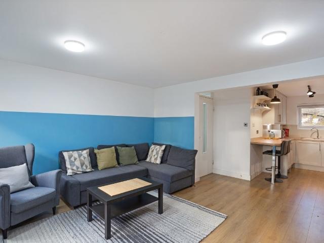 Apartment at Promenade Approach, Greater London