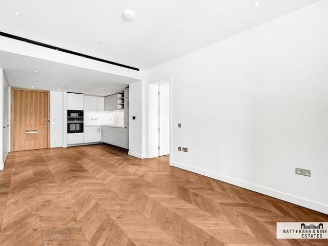 Apartment at Prospect Way, Greater London