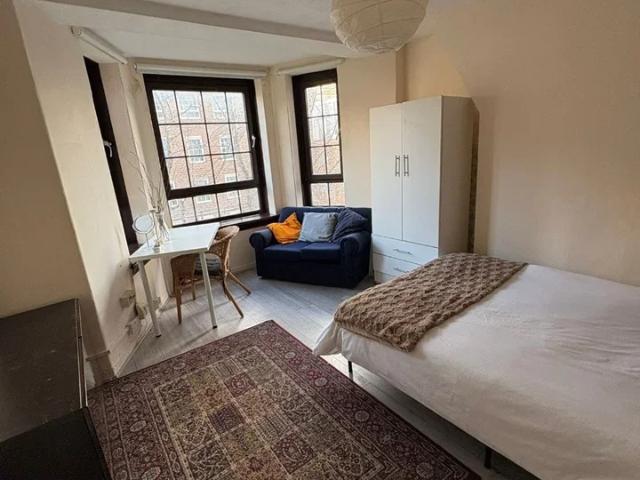 Apartment at Provost Street, Greater London