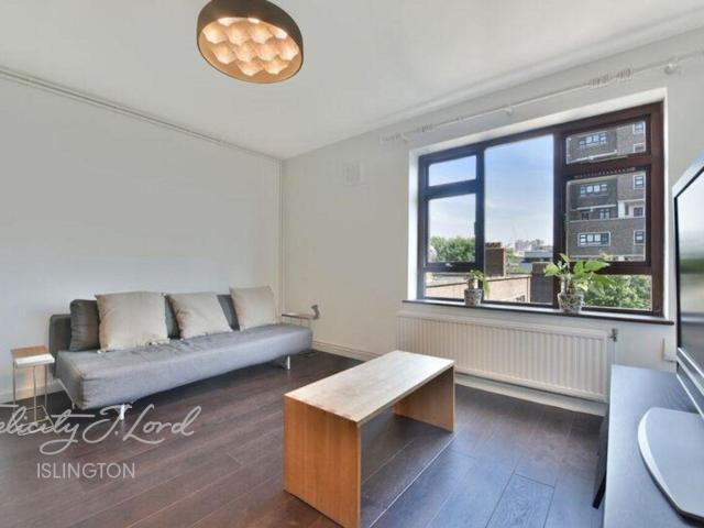 Apartment at Provence Street, Greater London