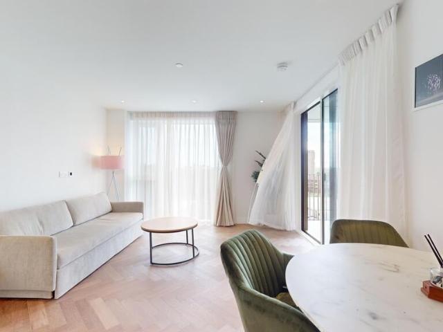Apartment at Putney Bridge Approach, Greater London