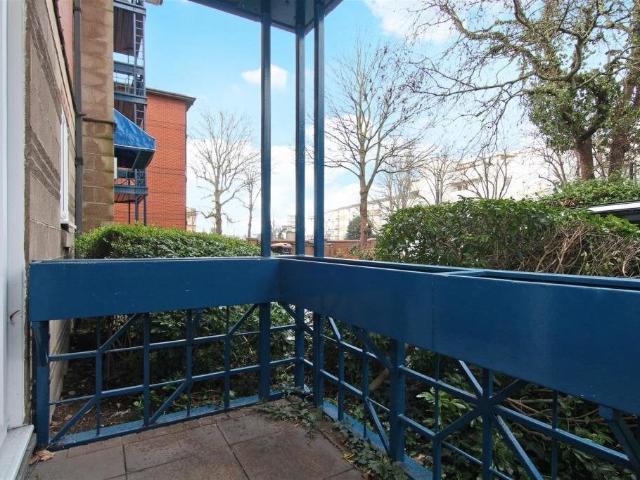 Apartment at Putney Hill, Greater London
