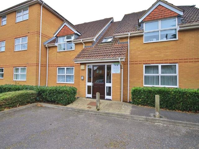 Apartment at Pullmans Place, Borough of Spelthorne