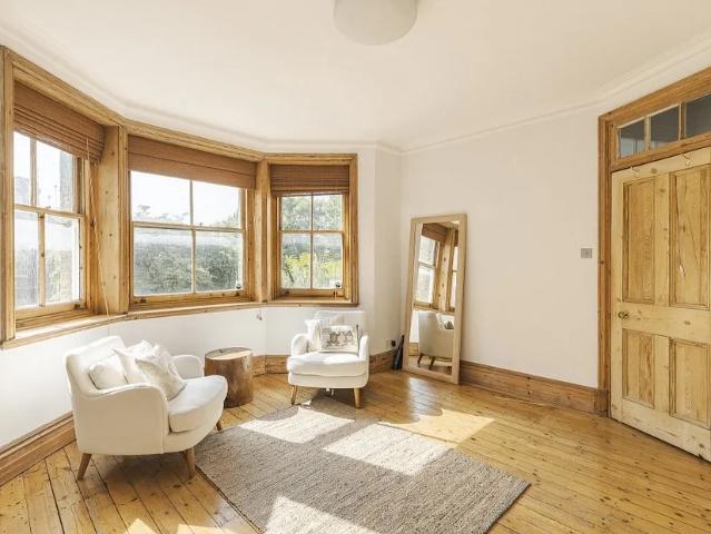 Apartment at Pulton Place, Greater London