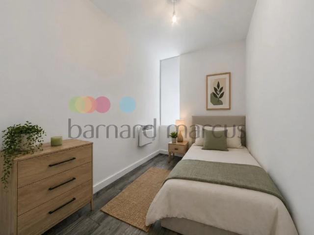 Apartment at Purley Way, Greater London