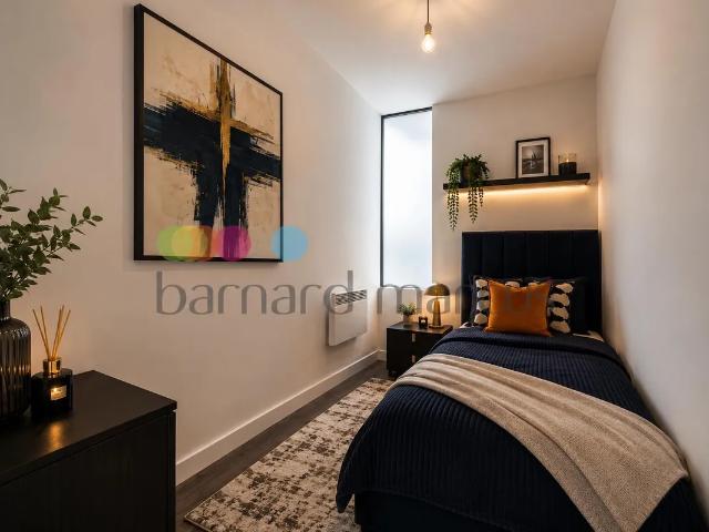 Apartment at Purley Way, Greater London