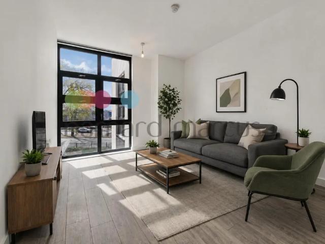 Apartment at Purley Way, Greater London