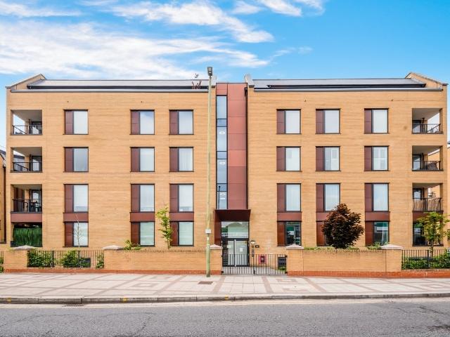 Apartment at Quayle Crescent, Greater London