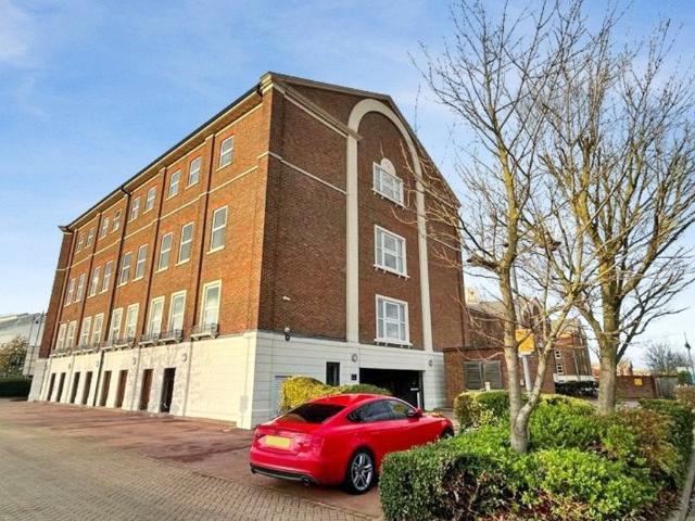 Apartment at Quayside, Chatham
