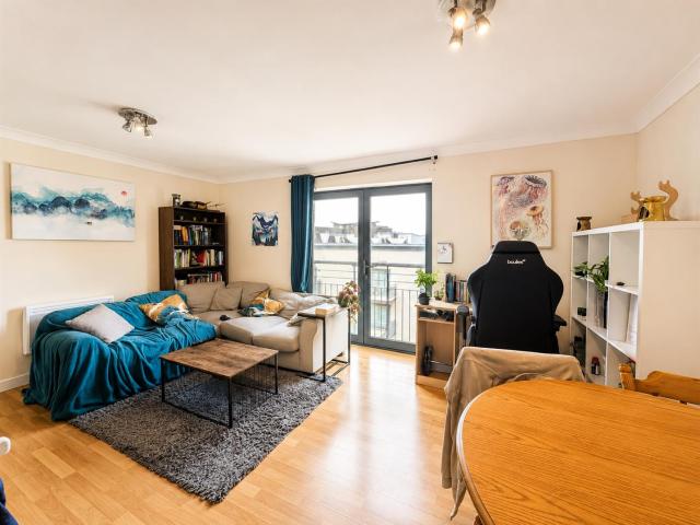 Apartment at Quayside Drive, Colchester