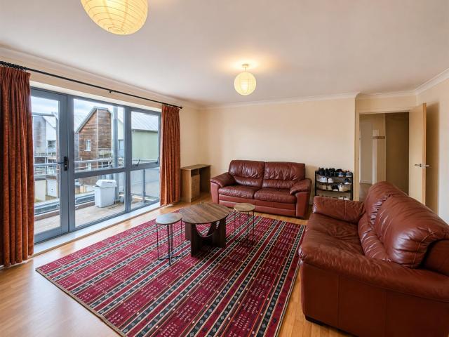 Apartment at Quayside Drive, Colchester