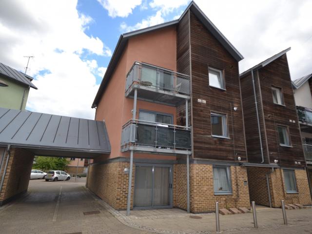 Apartment at Quayside Drive, Colchester