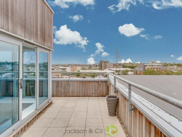 Apartment at Quayside Drive, Colchester