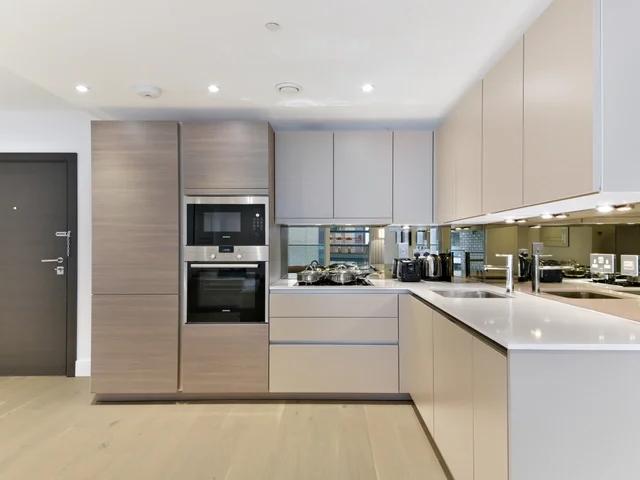Apartment at Quebec Way, Greater London
