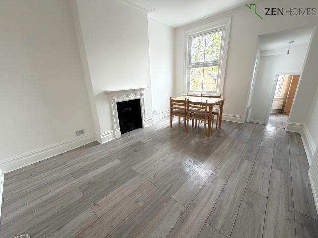 Apartment at Queen Anne Avenue, Greater London