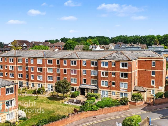 Apartment at Queen Anne Road, Maidstone