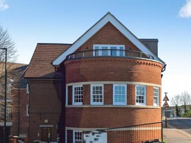 Apartment at Queen Anne's Place, Greater London