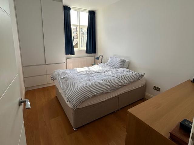 Apartment at Queen Elizabeth Street, Greater London