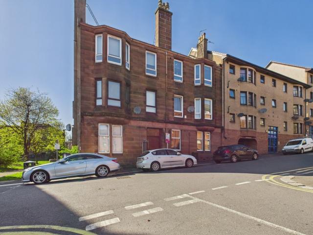 Apartment at Queen Street, Paisley