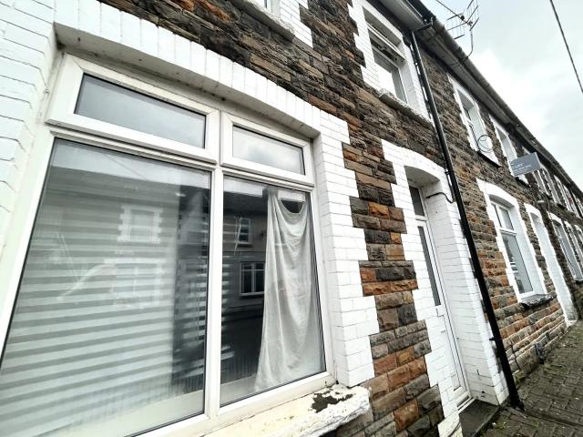 Apartment at Queen Street, Pontypridd